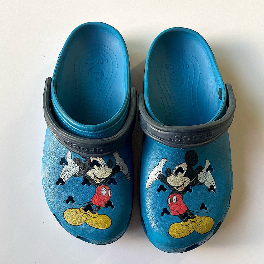 Mickey Mouse Crocs Unisex-Adult Classic Clogs (Mickey… - Gem